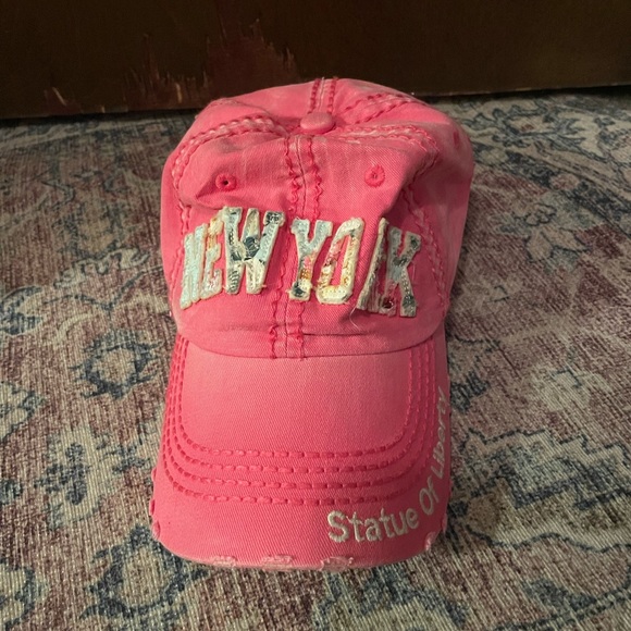 Robin Ruth | Accessories | New York Hat | Poshmark